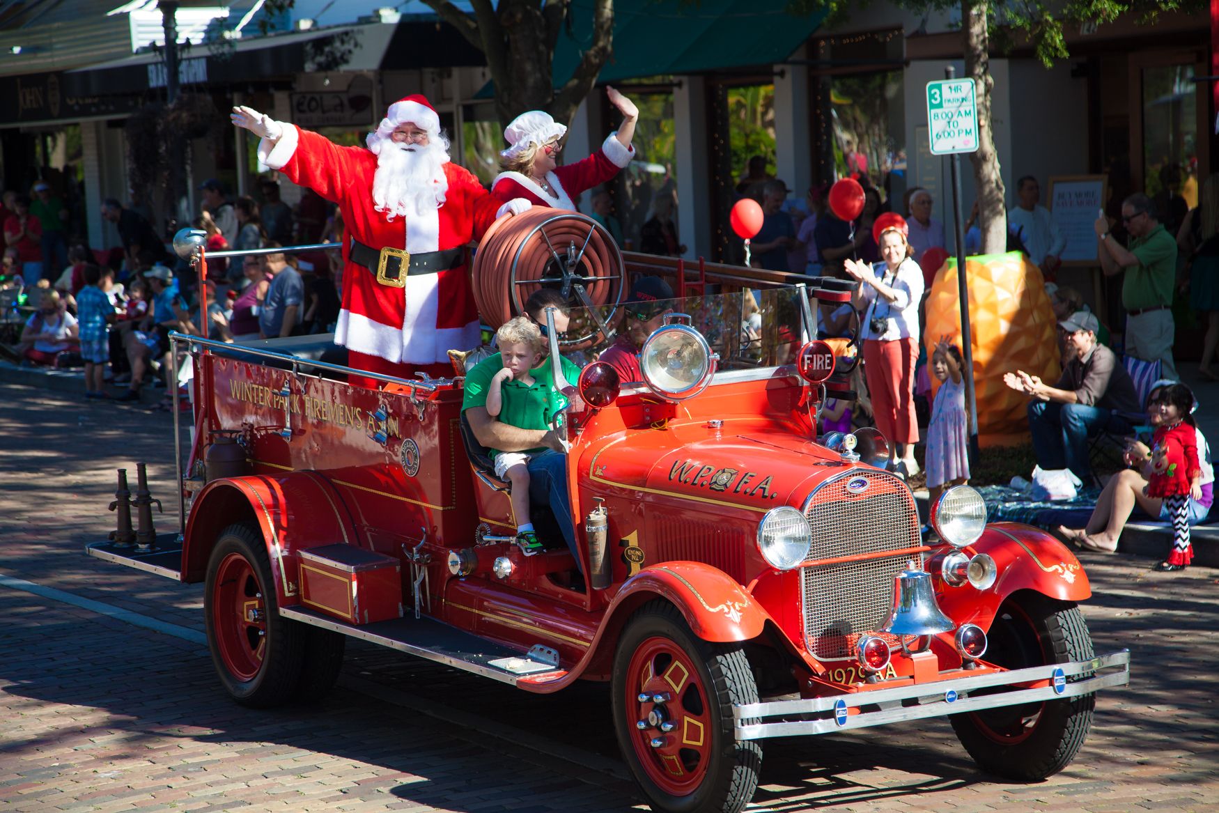 Top Holiday Parades 2021. Celebrate the holiday season