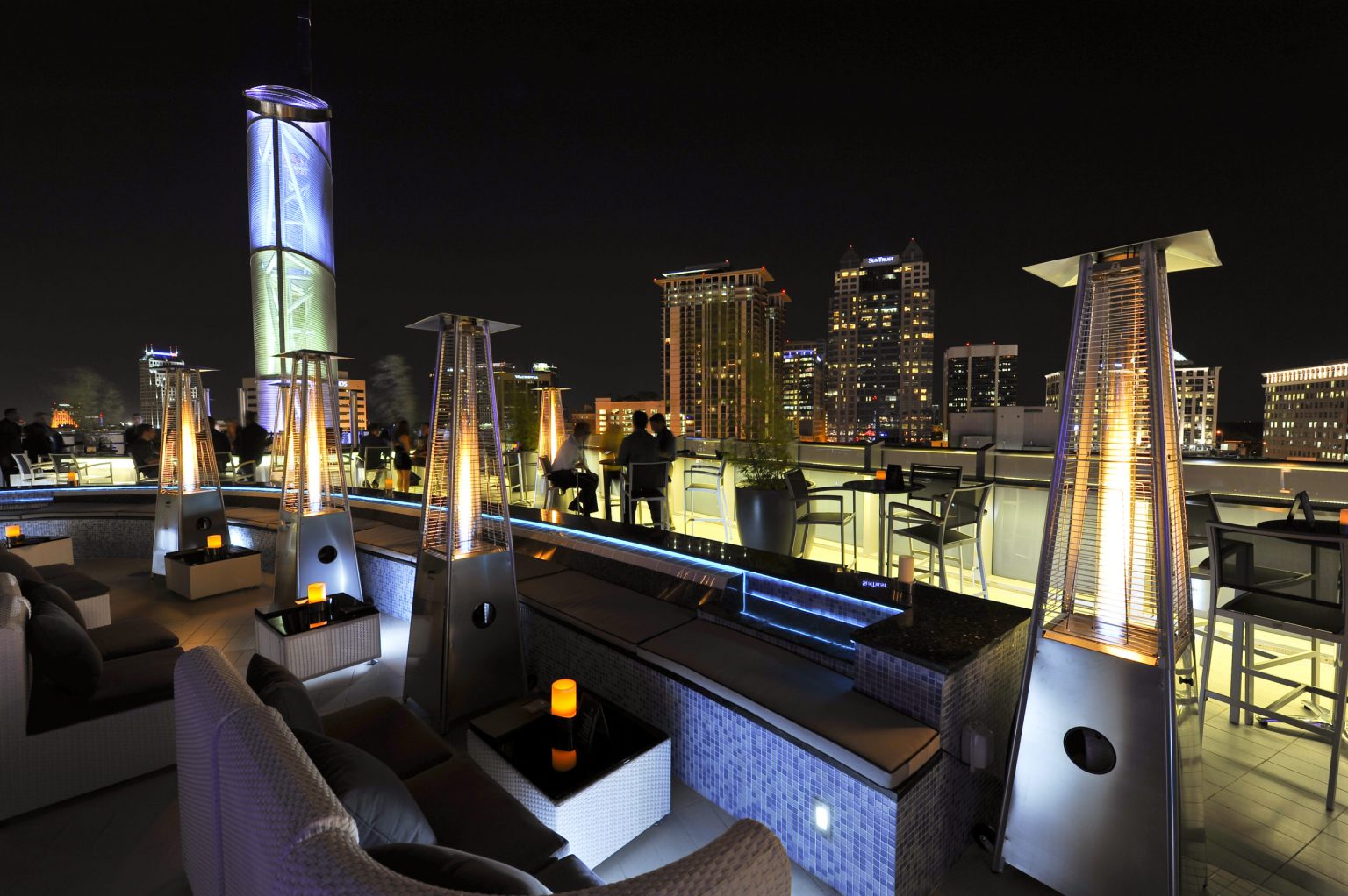 Top 5 Rooftop Bars In Orlando - Park Ave Magazine | Winter Park Florida